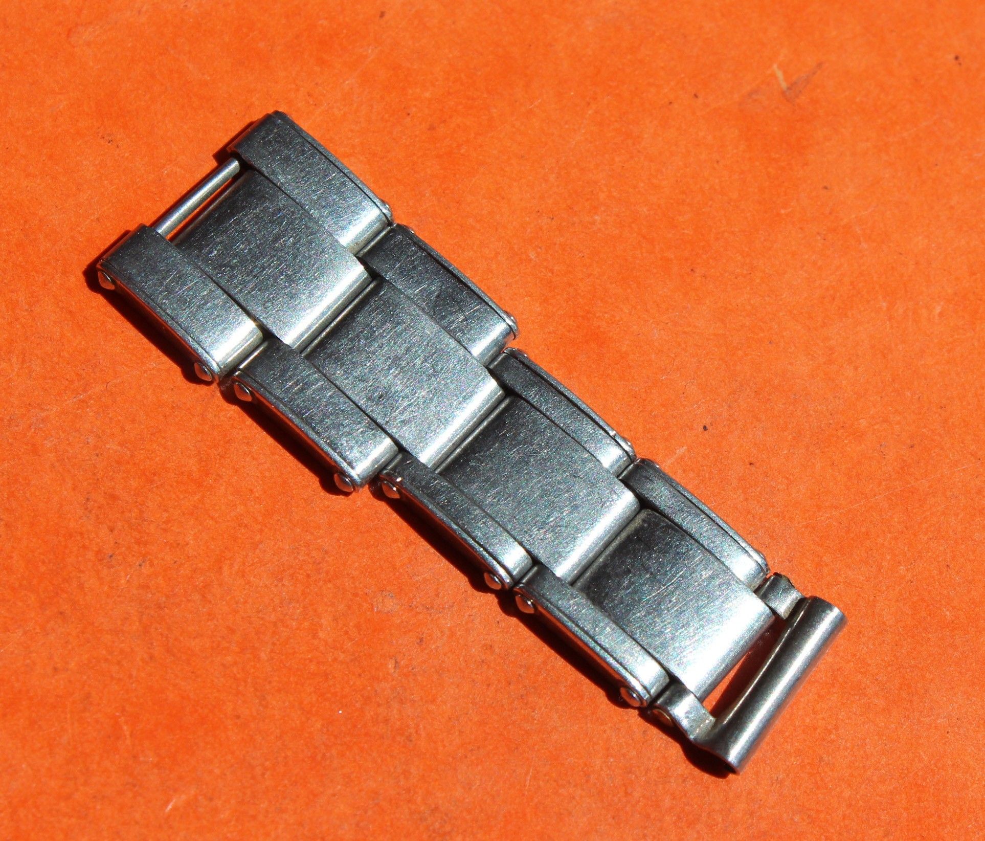 BIG CROWN" PARTIAL RIVETS LINKS 7205 Rolex 70's Rivet 19mm band Daytona ...