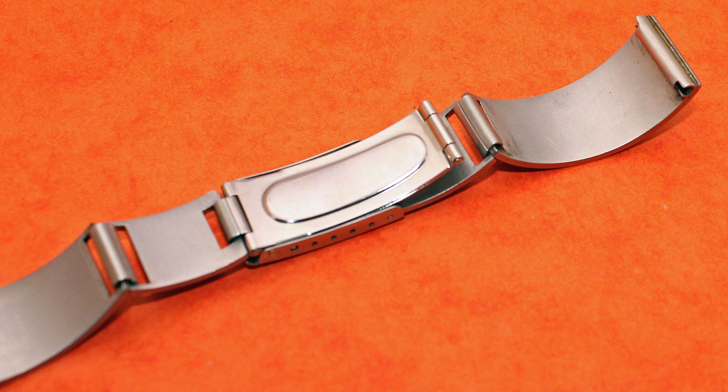 VINTAGE MOTORCYCLE Olongapo WATCH CURVED STAINLESS STEEL BRACELET 20mm ...