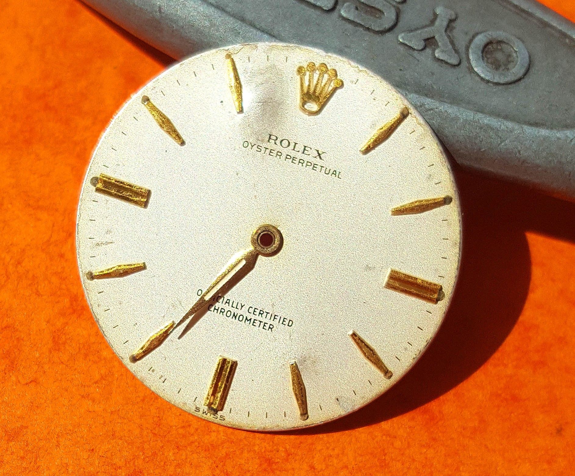 ROLEX OYSTER PERPETUAL 6580 CADRAN ARGENT DE MONTRES A RESTAURER CAL 1030