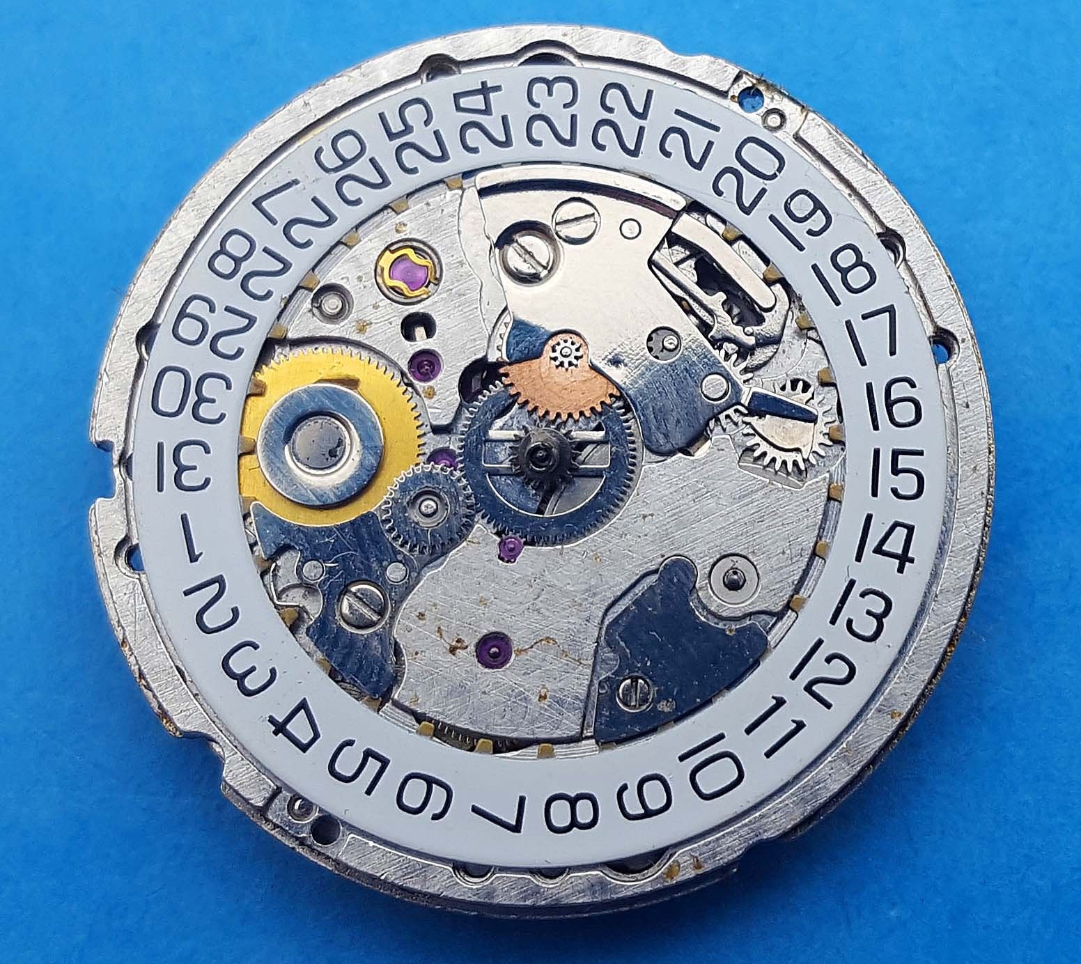 Watch caliber, movement swiss made ETA automatic with date disc ...