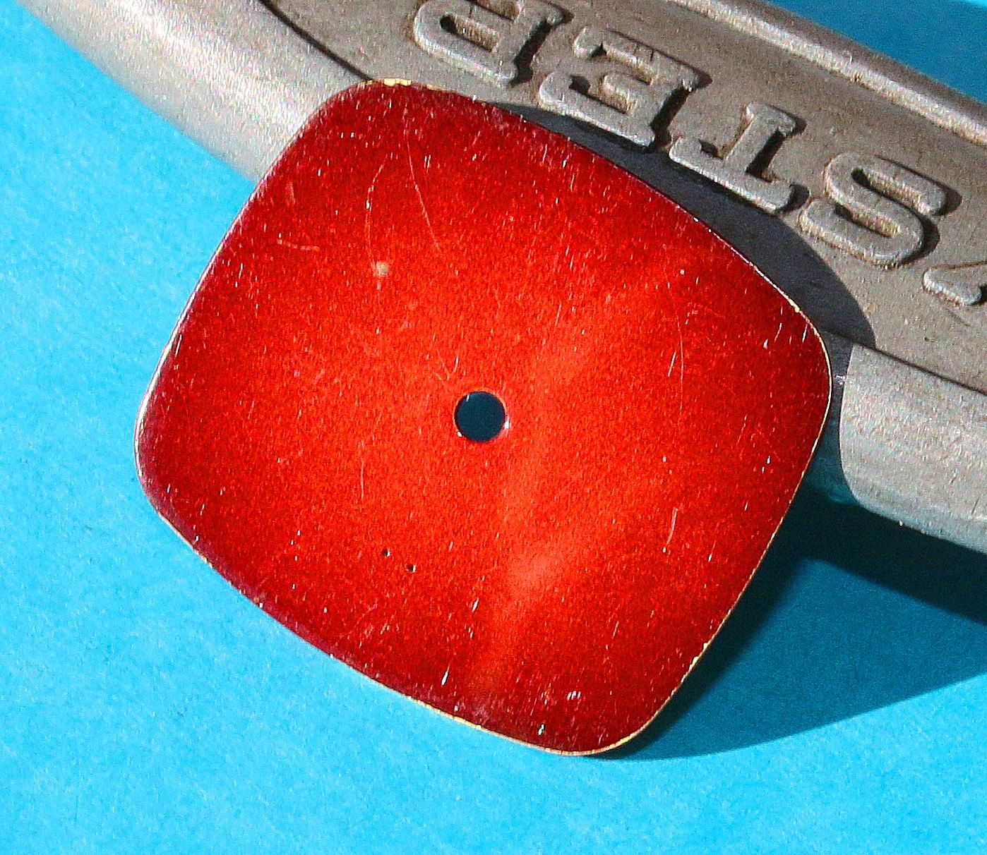 Rolex Fourniture horlogère Montres Dames Cellini Rare Cadran Rouge ...