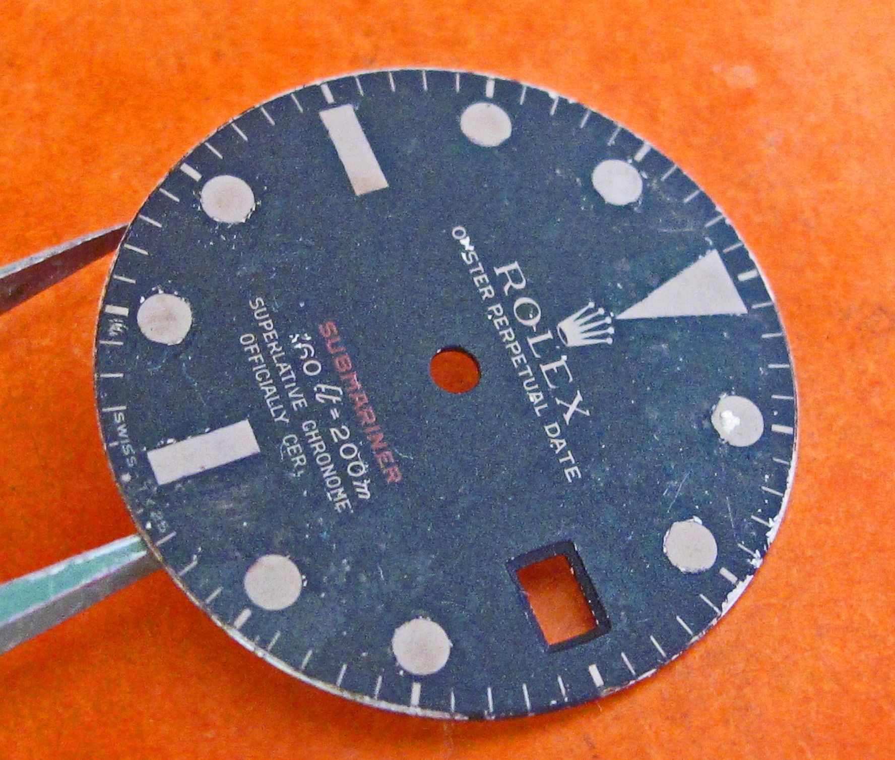 Rolex Vintage 1680 Rolex Cadran ROUGE Submariner Date à restaurer